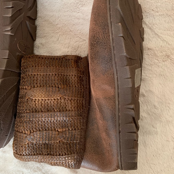 Avon | Shoes | Avon Memory Foam Cabot Knit Boot | Poshmark